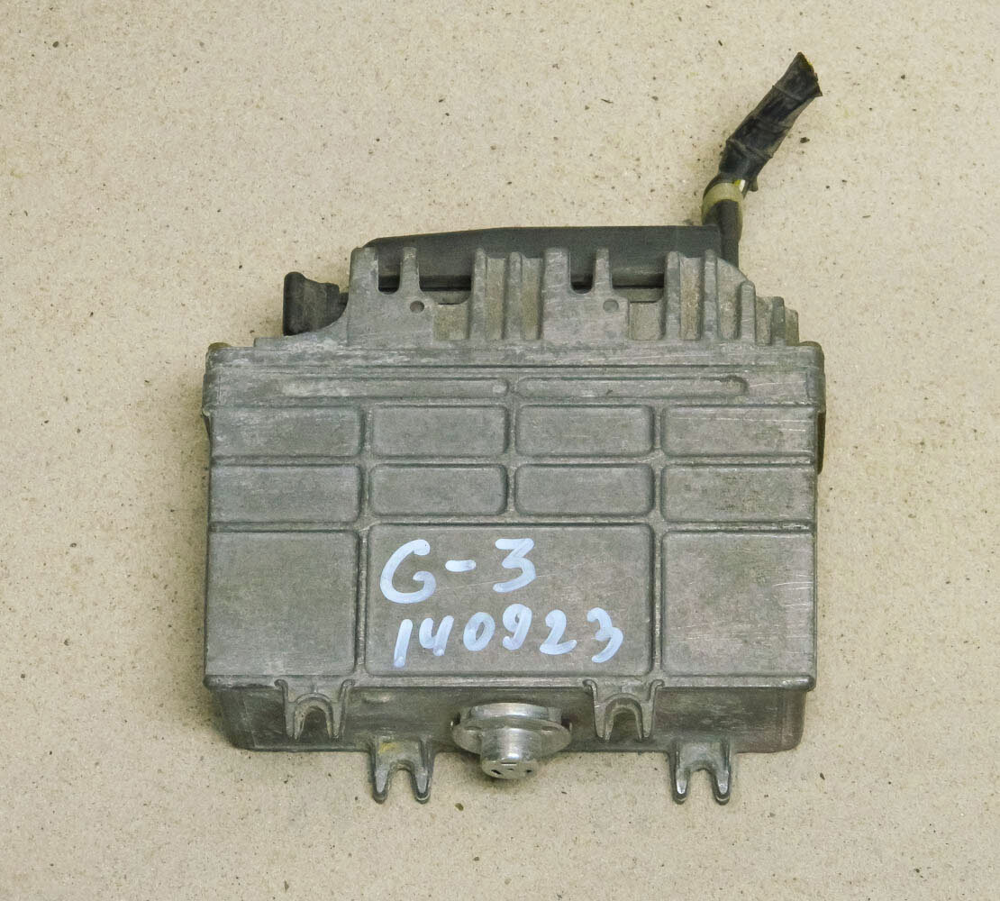 Блок управления ДВС VW Golf 3 1.8