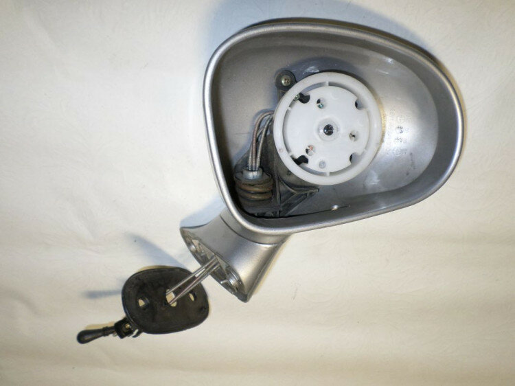 Зеркало правое Дэу Матиз 96323392 механика 96323345 E13010140 регулируемое Серебро - без стекла