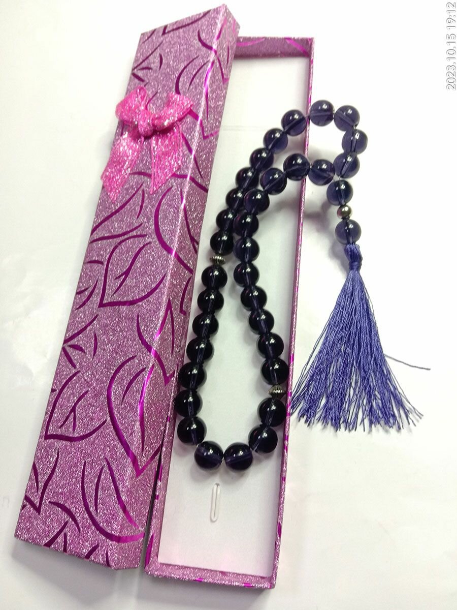 Четки мусульманские из прессовванного аметиста 33 бусины 10 мм. в подарочной коробке.