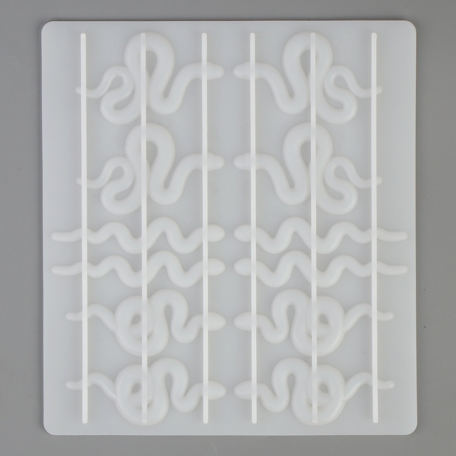 Молд силиконовый «Змейки» 16.5×14.8×1 см