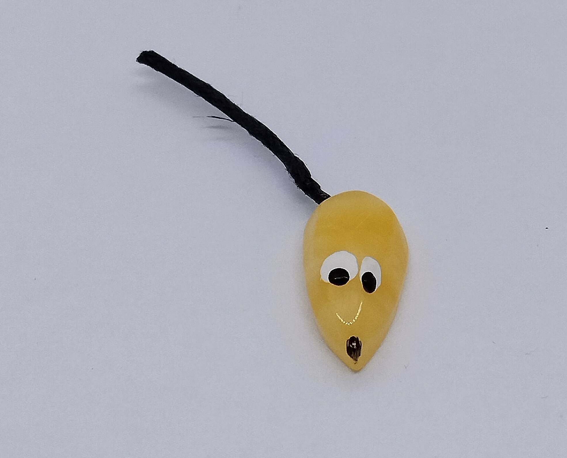 Янтарная фигурка мышка кошельковая на удачу, матовый янтарь, 2 г