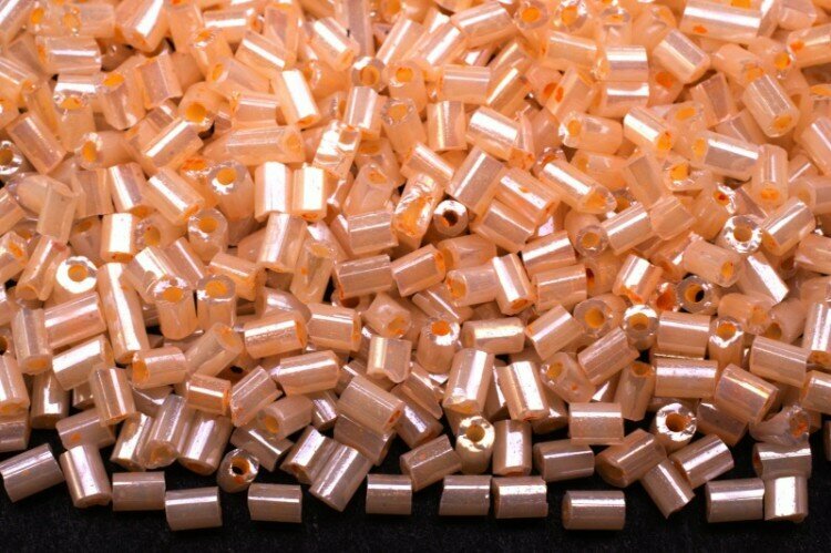 Бисер китайский рубка размер 11/0, цвет 0147 персиковый непрозрачный, блестящий, 450г