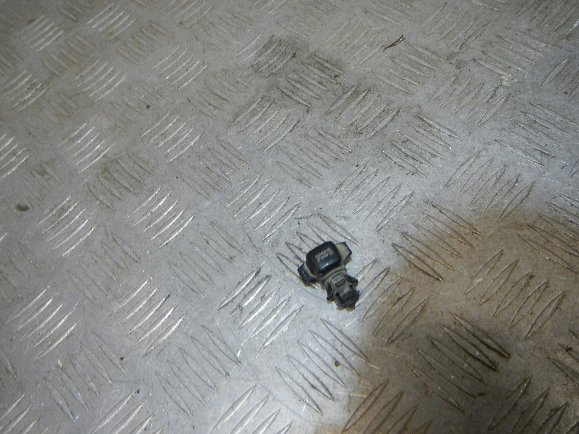 Б/У Датчик температуры воздуха, Opel (Опель)-CORSA D (06-) OPEL CORSA D (06-) Аналог,наружного. Без видимых повреждений. ...