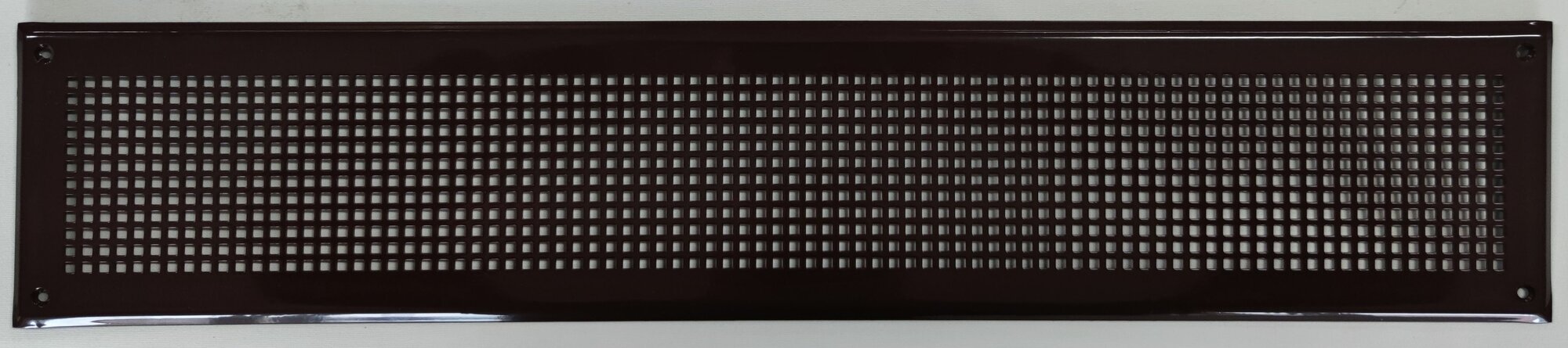 Решетка плоская с подгибом 600х120мм, перфорация Квадрат 4-6.5, коричневая.