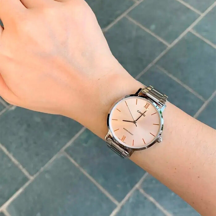 Наручные часы CASIO Collection, серебряный, бежевый — фото 1