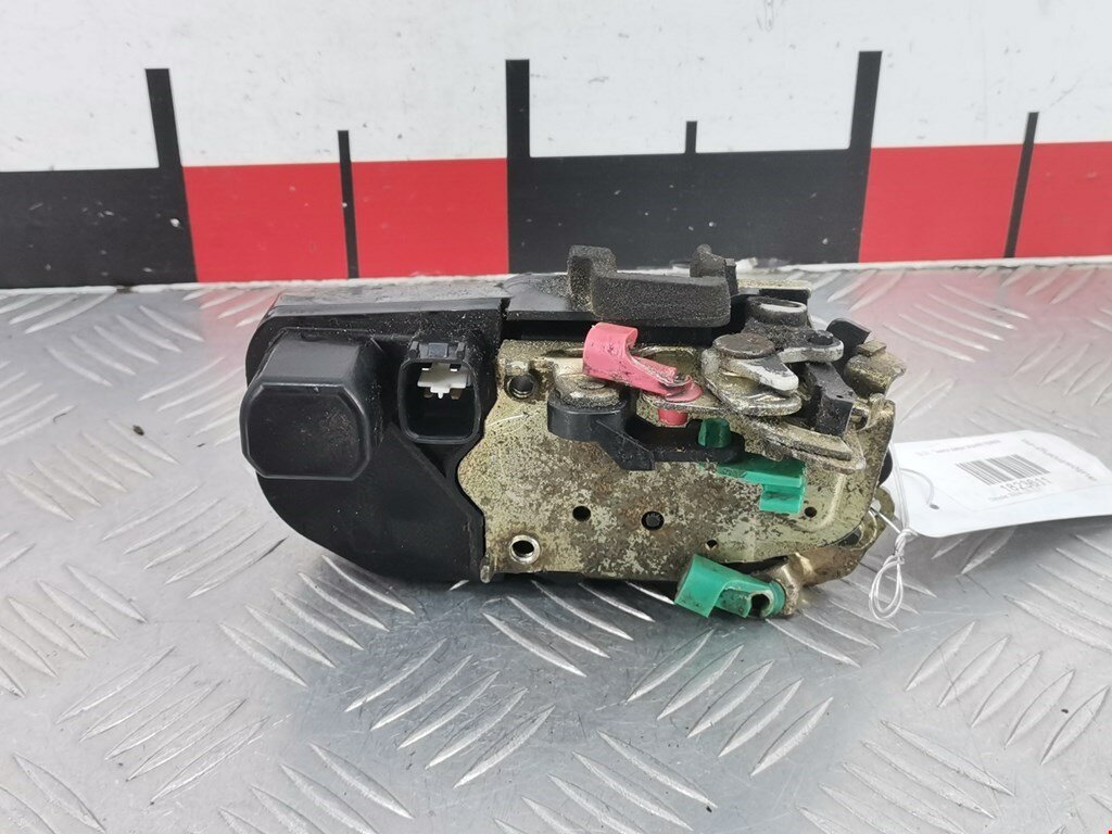 Замок двери задней правой Chrysler 300M (LR) 4574022AB арт. 1823611