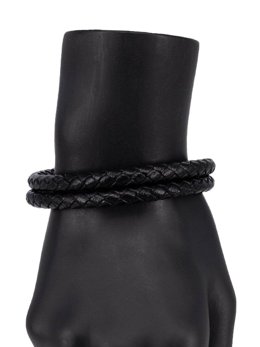 Плетеный браслет