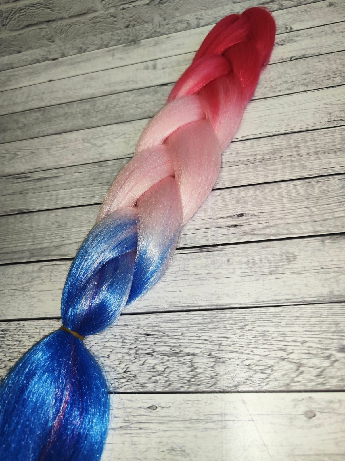 Канекалон трехцветный (фуксия-розовый-синий) 60 см