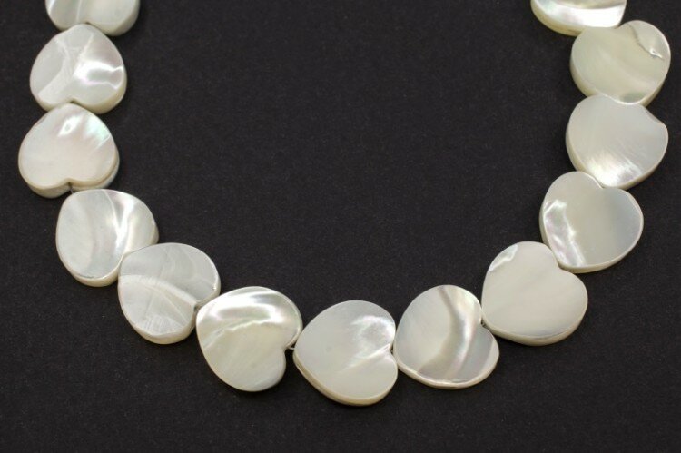 Бусина Сердце из ракушки 13х13х3мм, отверстие 1мм, цвет кремовый, 526-018, 5шт