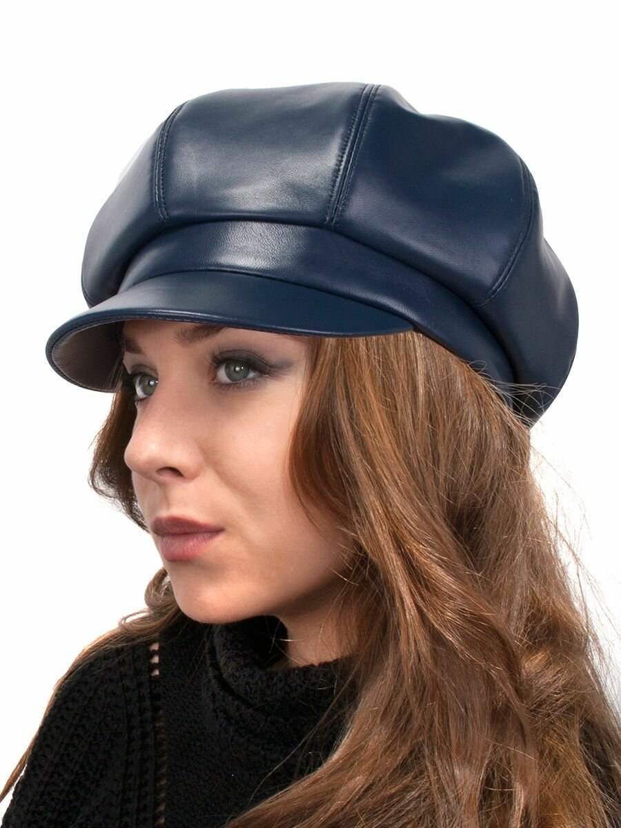 Кепка из кожи для женщин