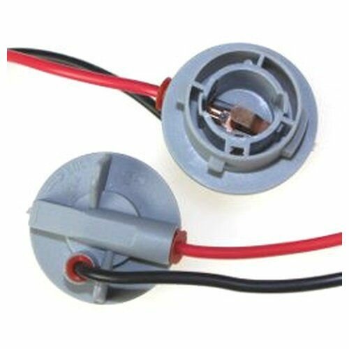 Патрон под лампу P21W BAU15s (1156 одноконт.) с проводами, пластик TM Nord YADA Nord YADA 904646