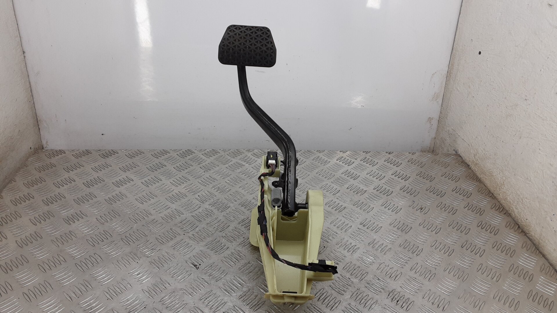 Педаль тормоза BMW X3 F25