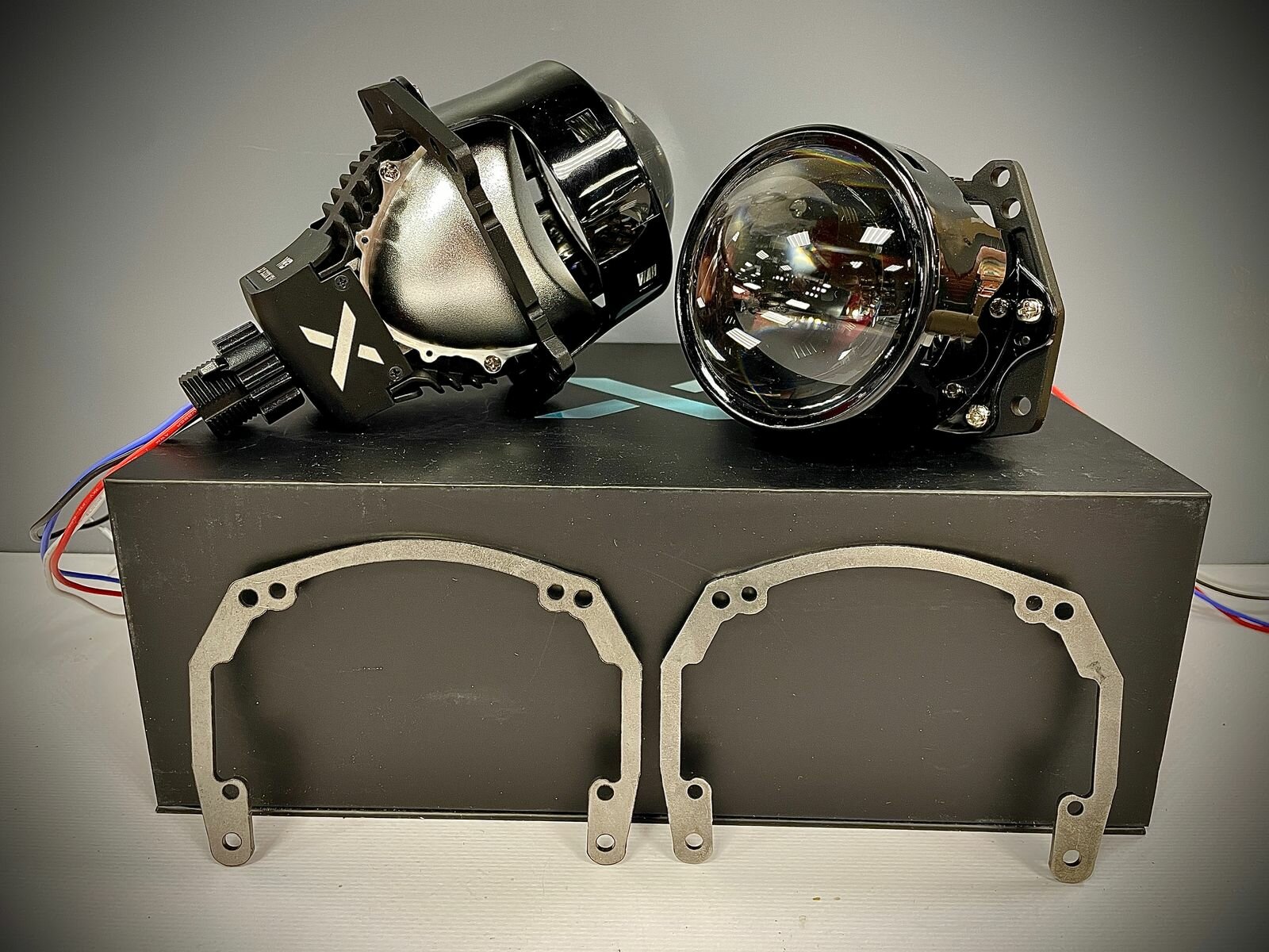 Би лед линзы для BMW 3 Е46 1998-2007 Bosch BI-LED Dixel YH3 5000K Холодный