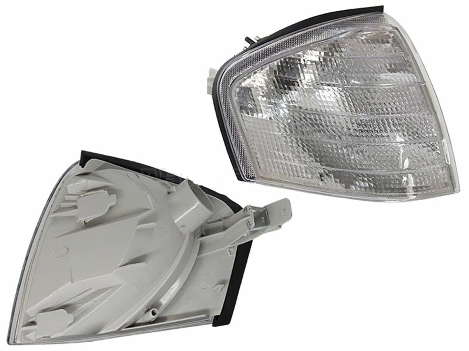 Габарит MERCEDES W202 93-00 RH белый