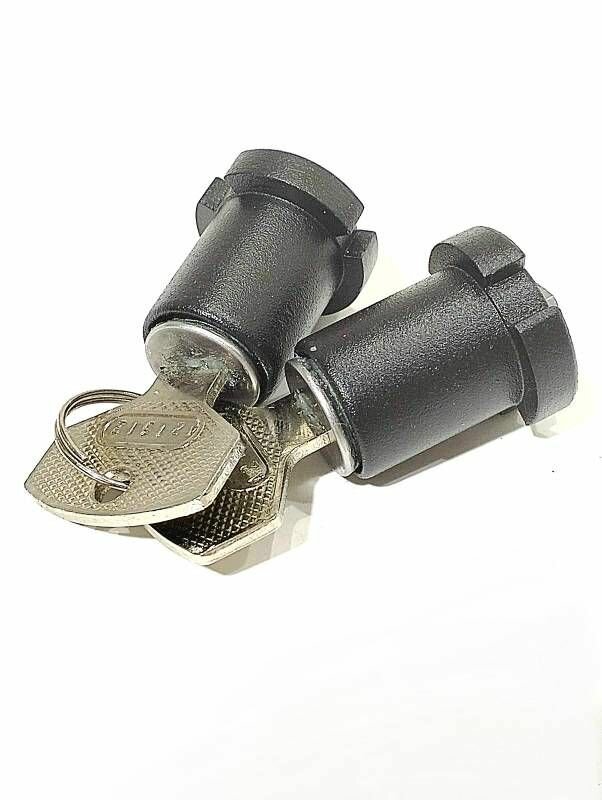 Личинка замка двери КАМАЗ с кнопкой 5460-6105330