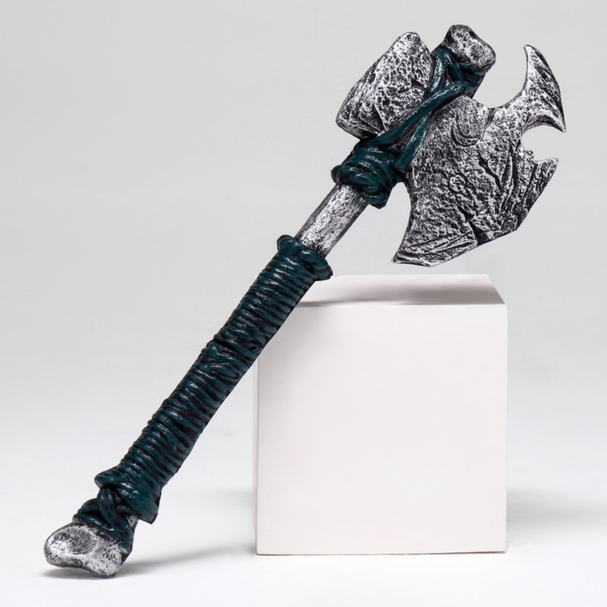 Макет оружия Сима-ленд "Сувенирный топор", пенополистирол, 57 см x 19 см