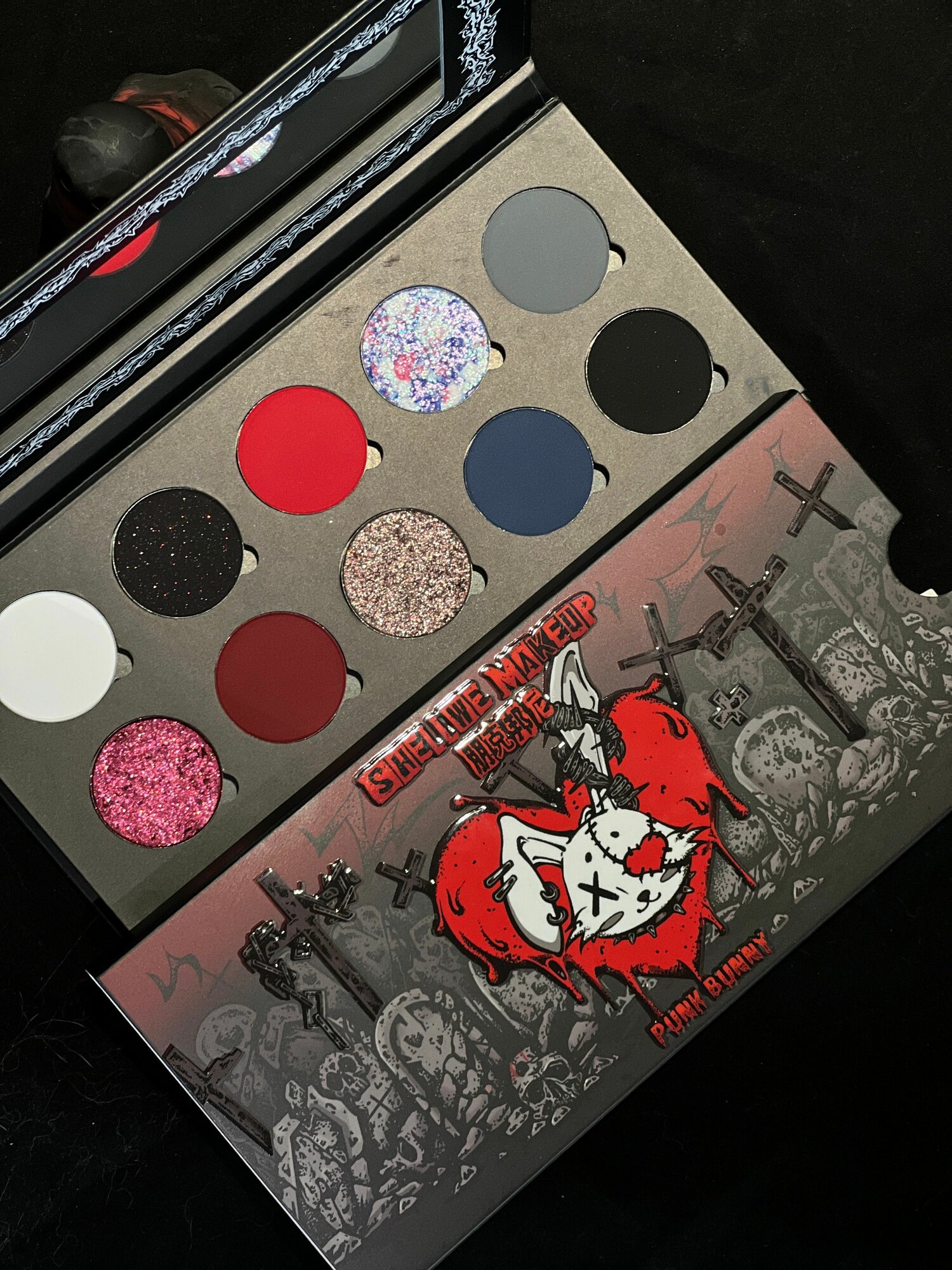 Shellwe Makeup x Freya86 Full Size Punk Bunny Палитра теней для век Официальная одежда