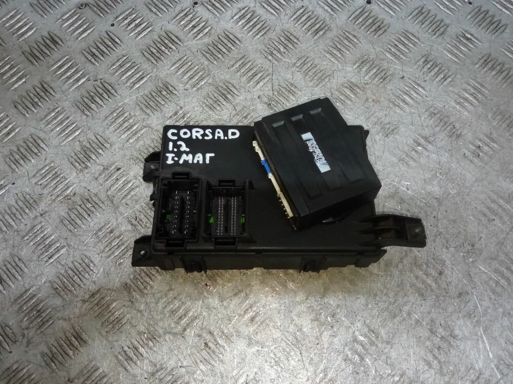 Блок предохранителей Opel Corsa D 1.2 2006 — 2010 13142241