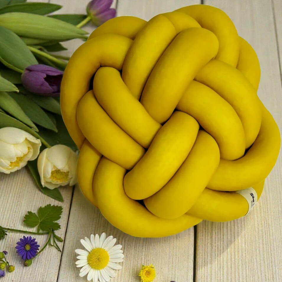 Подушка декоративная 40х40 желтого цвета. Интерьерная подушка на пол, узел (ТК0208)