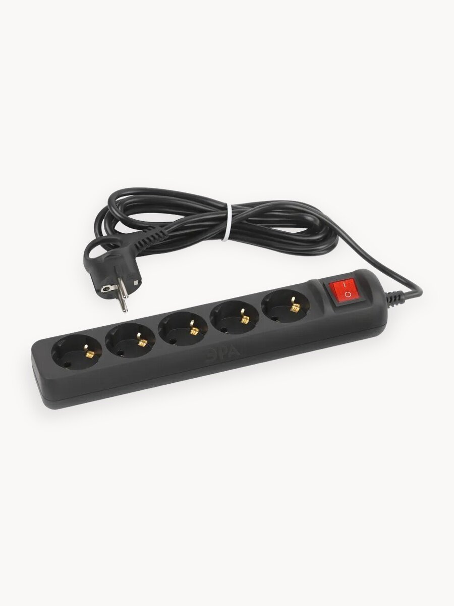 Удлинитель сетевой ЭРА UX-5es-3m-B, 5 розеток, с заземлением, с выключателем, 10А, ПВС 3х0,75 мм, 3 м
