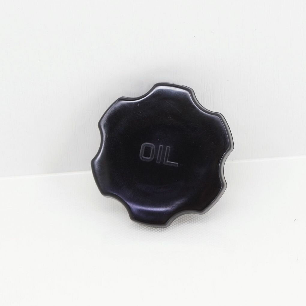 Крышка маслозаливная ISUZU FORWARD 6HK1, оригинал