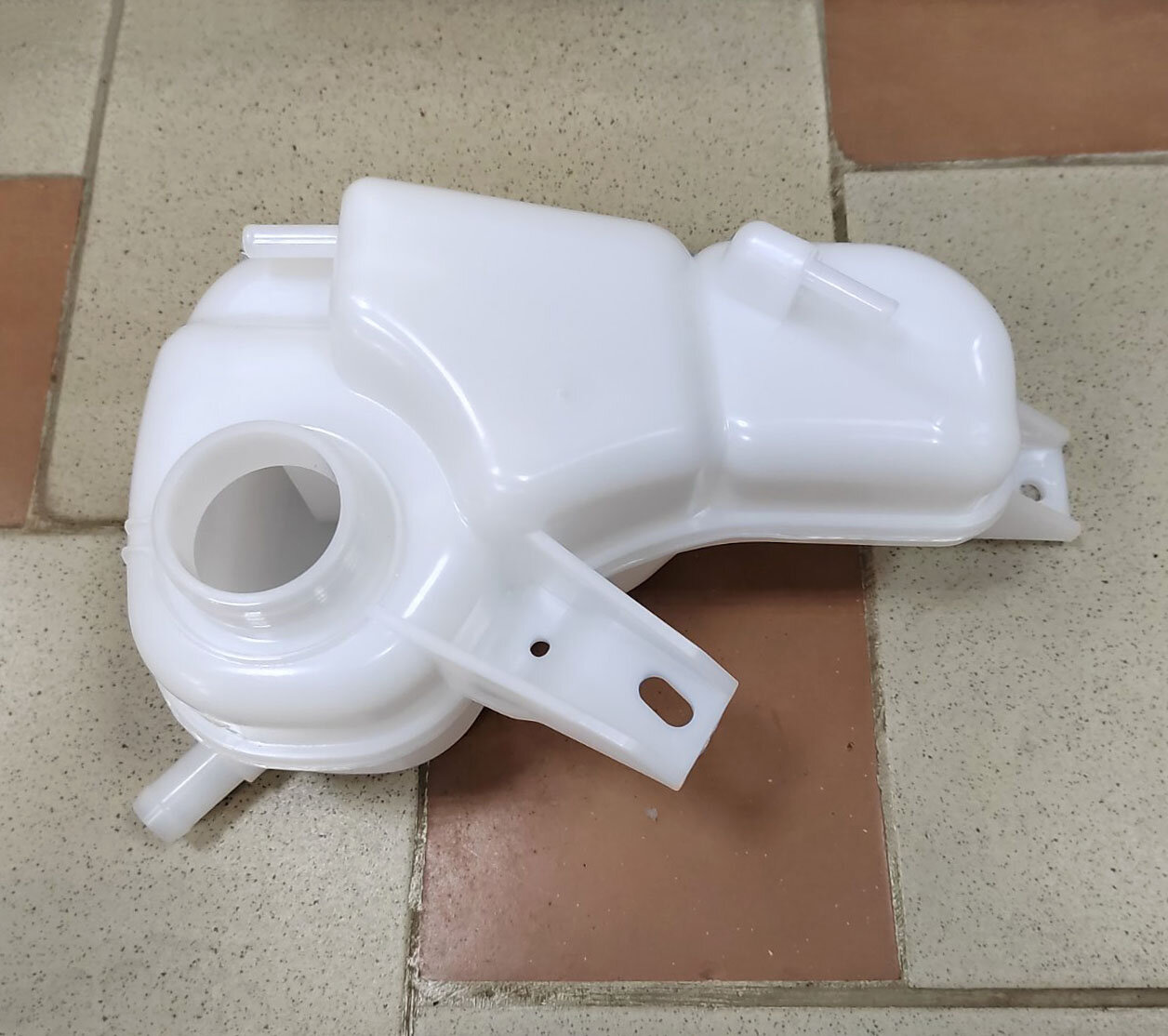 Бачок расширительный Daewoo Nexia (MANOVER)