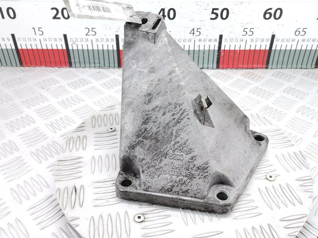 Кронштейн (крепление лапа) двигателя Volkswagen Passat 5 GP 4B0199305C арт. 1853662
