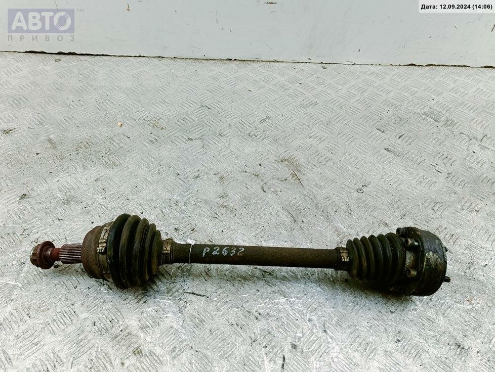 Полуось передняя левая Volkswagen Golf-4