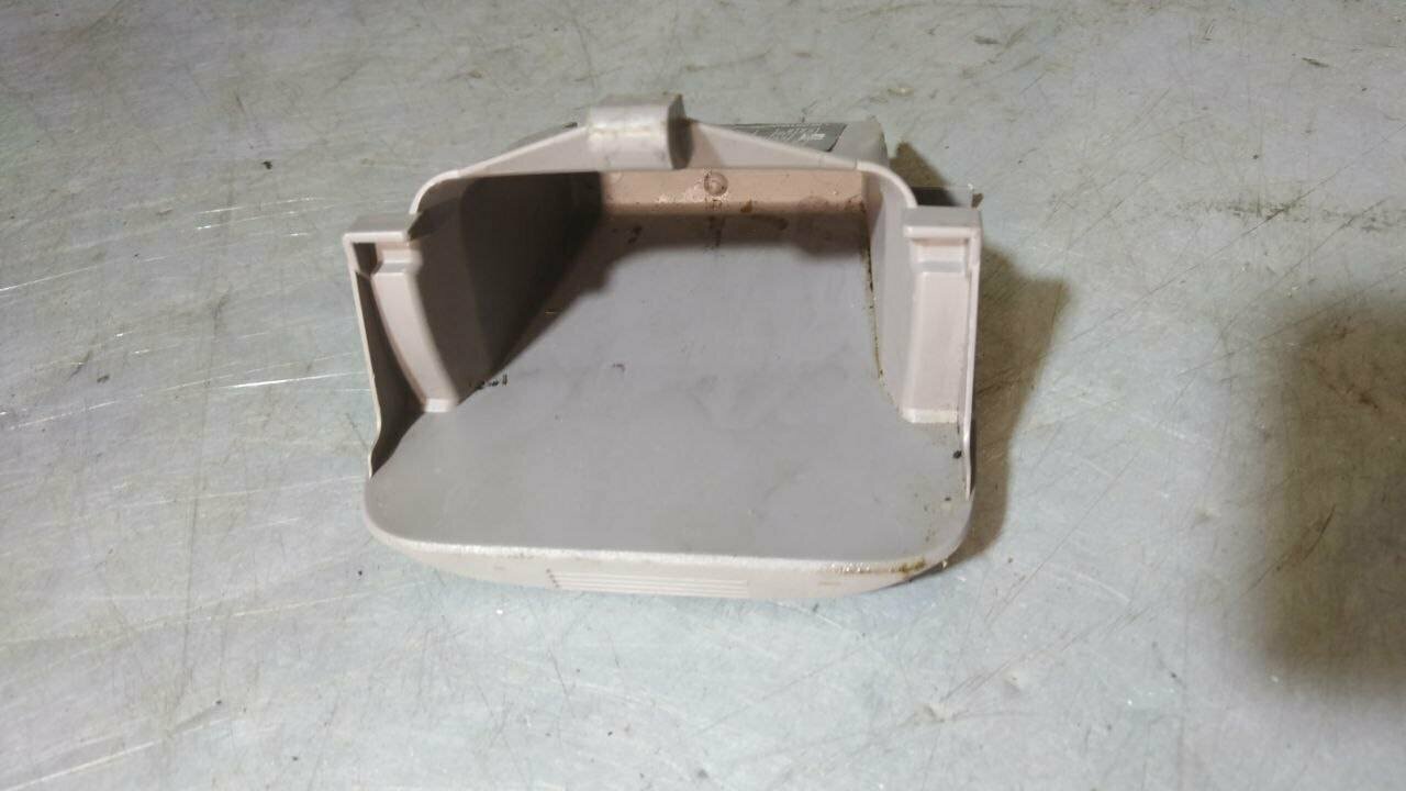 Бардачок Nissan Almera N16 2000 689645M300