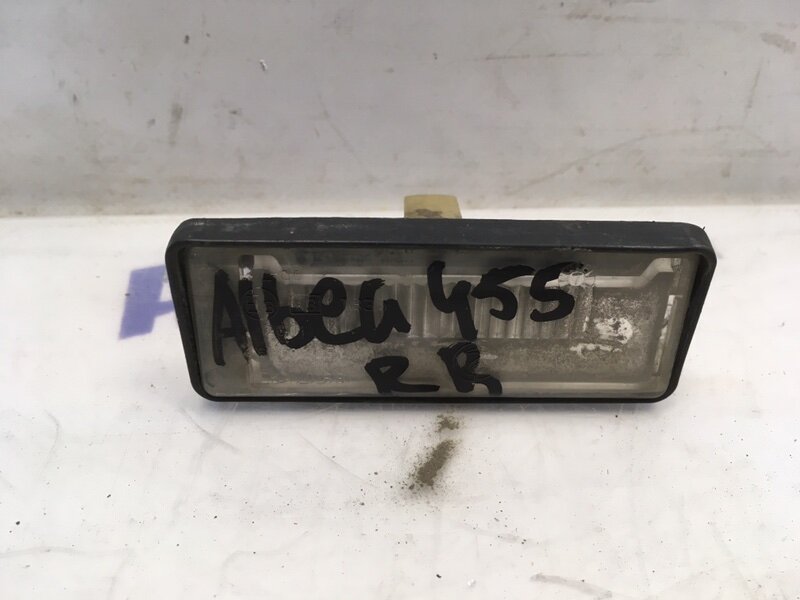 Б/У подсветка номера Fiat Albea 2007 178 Прав. цена за штуку. 28860 Fiat/Alfa/Lancia арт. 46822128