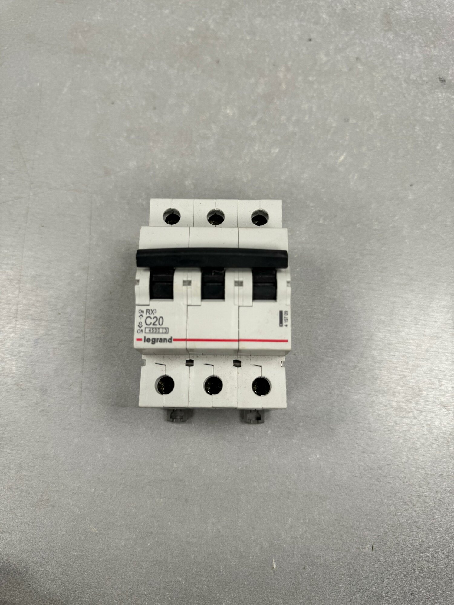 Автоматический выключатель Legrand RX3 3П 20A 4,5кА C (автомат электрический) 419709