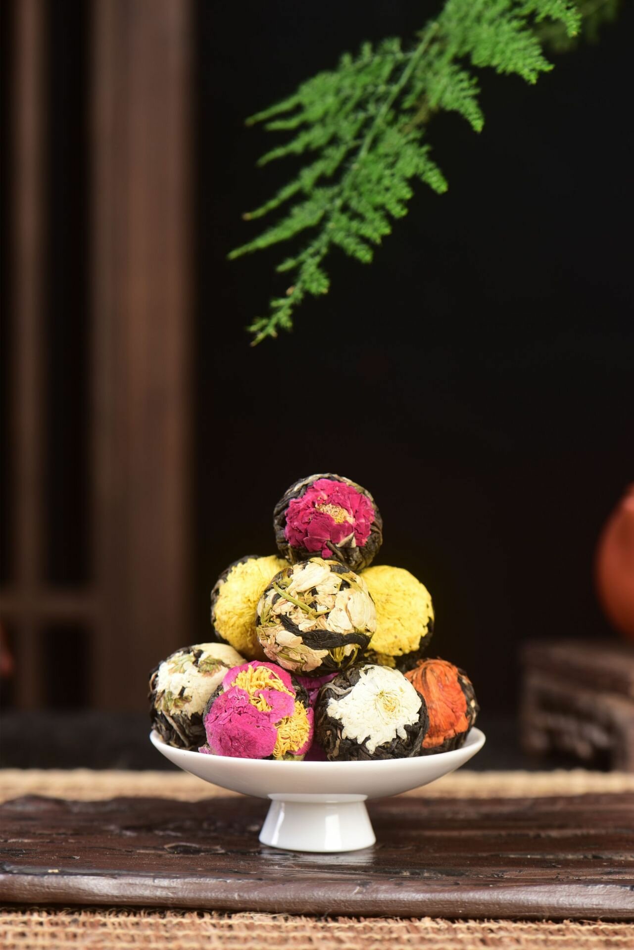 Чай китайский Пуэр Шен цветочный Драконий шар, Юньнань, чайная зона Линьцан (прессованный, 6,5 грамм), 6 видов, 6 штук