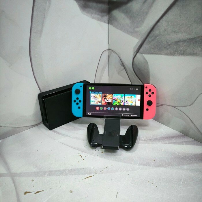 Игровая приставка Nintendo Switch OLED