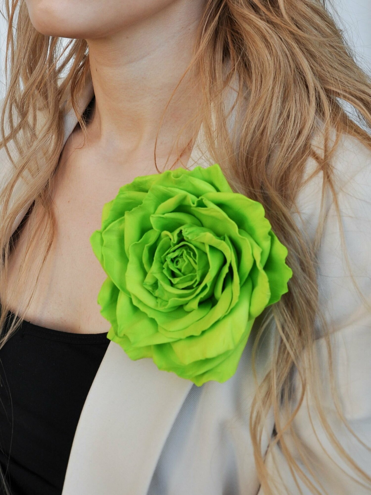 Заколка-брошь для волос/одежды/сумки большой цветок роза зеленая 0030