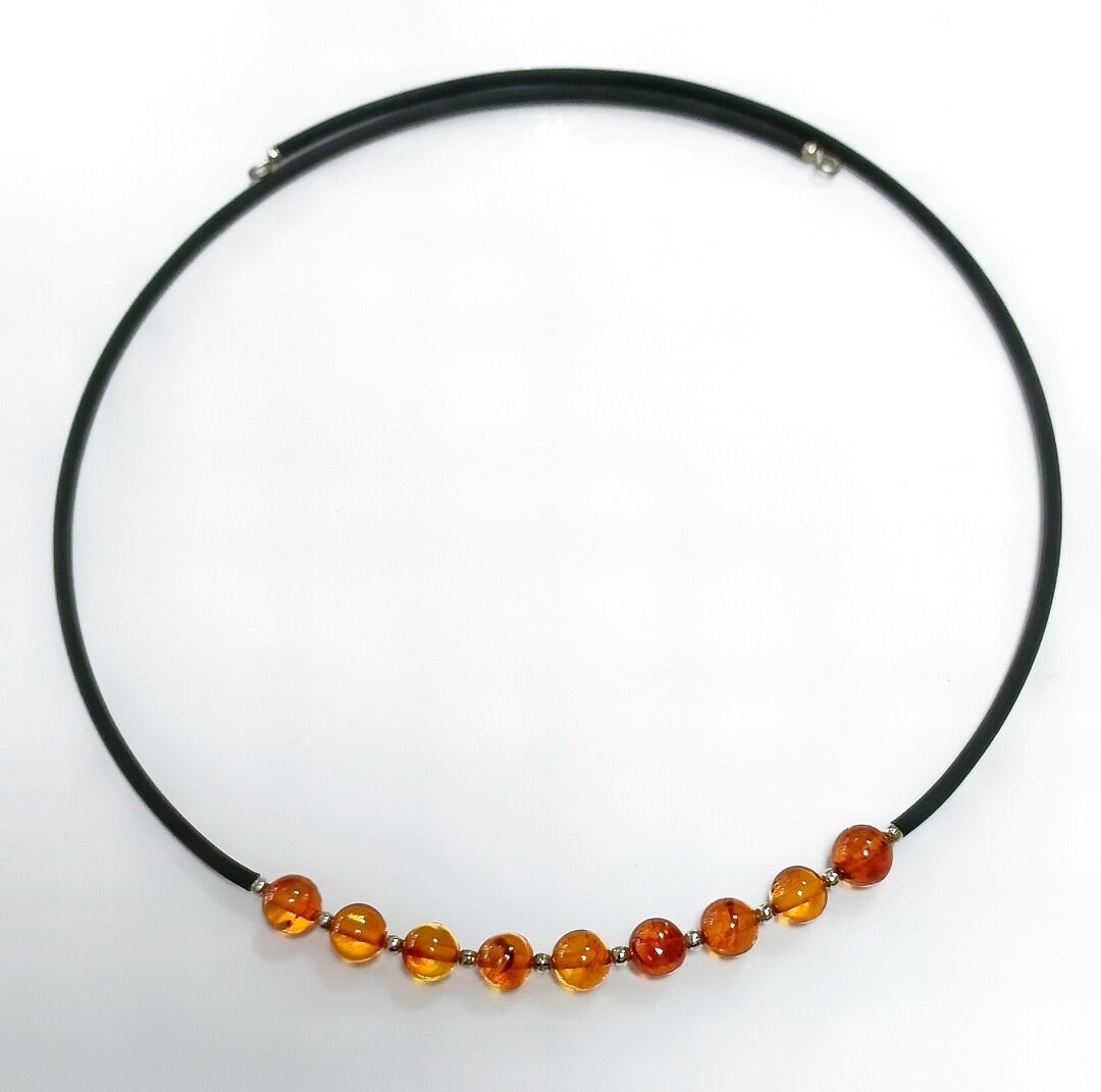 Чокер, янтарь