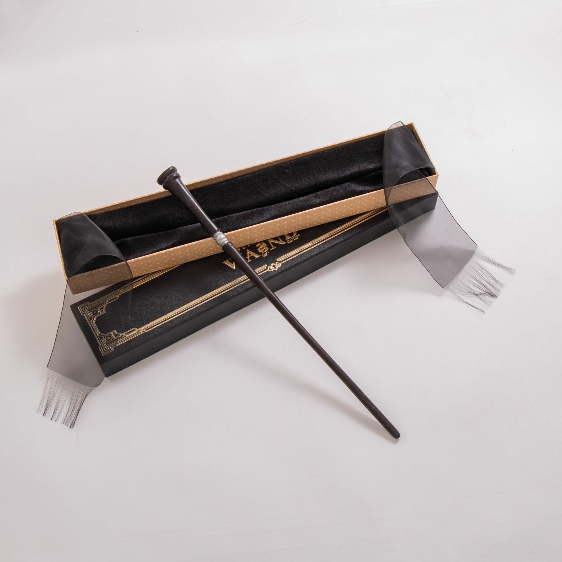 Волшебная палочка с металлическим сердечником из Гарри Поттера, Рождественская подарочная коробка, Стол для заклинаний, Офисный культурный реквизит для косплея 39. Подарочная коробка с коричневой лентой Scrimgeour