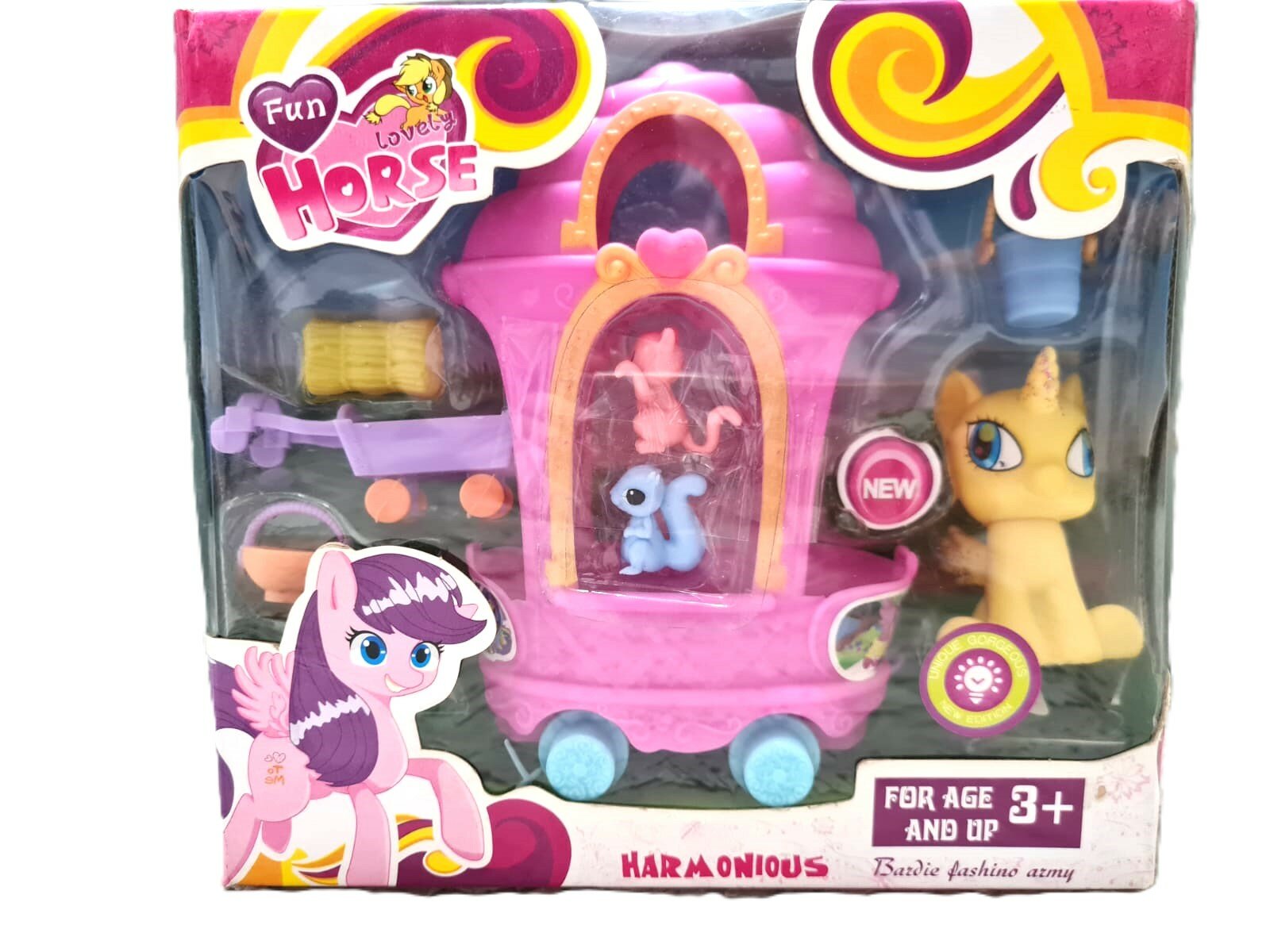 Игровой набор Junfa Toys "Жёлтая пони с каретой" Lovely Horse