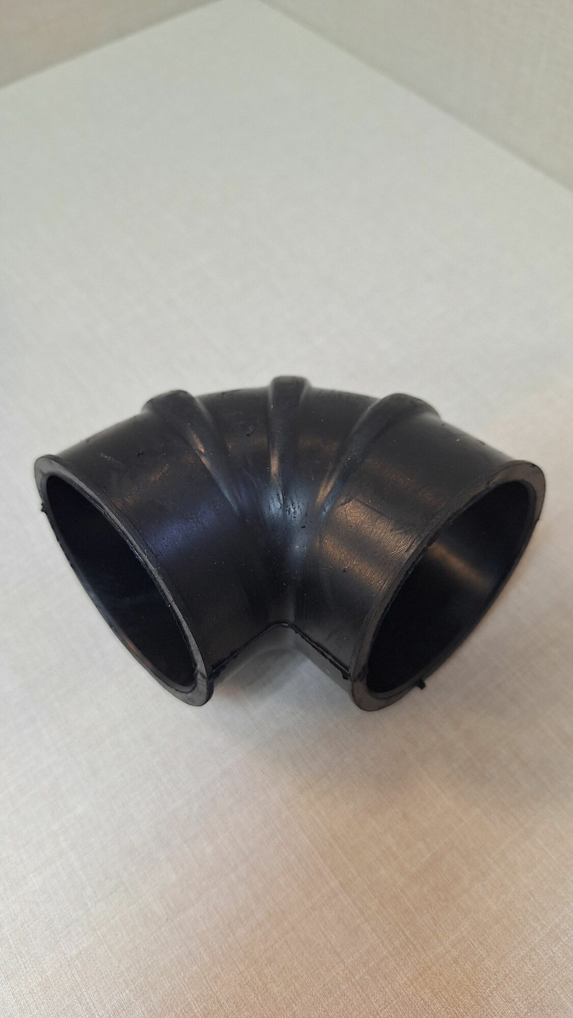 43114-1109600 Шланг (патрубок) угловой воздушного фильтра КАМАЗ маленький