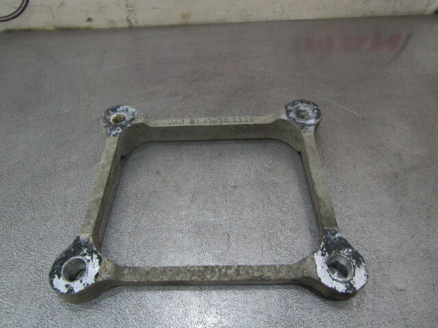 Проставка кронштейна топливного бака MAN TGX, TGA, TGS