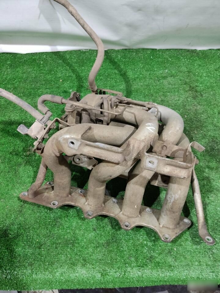 Впускной коллектор 4G18 Mitsubishi Lancer 9