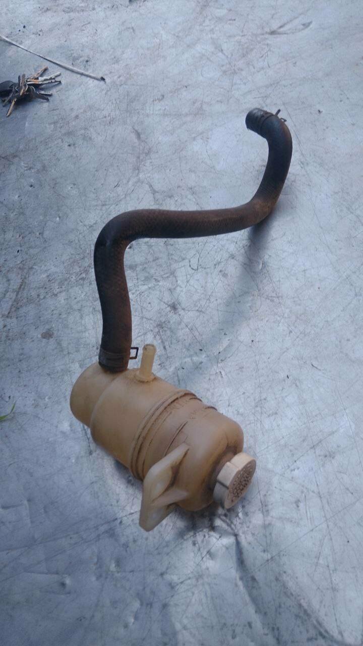 Бачок гидроусилителя Mitsubishi Lancer 9 (2003 - 2010)