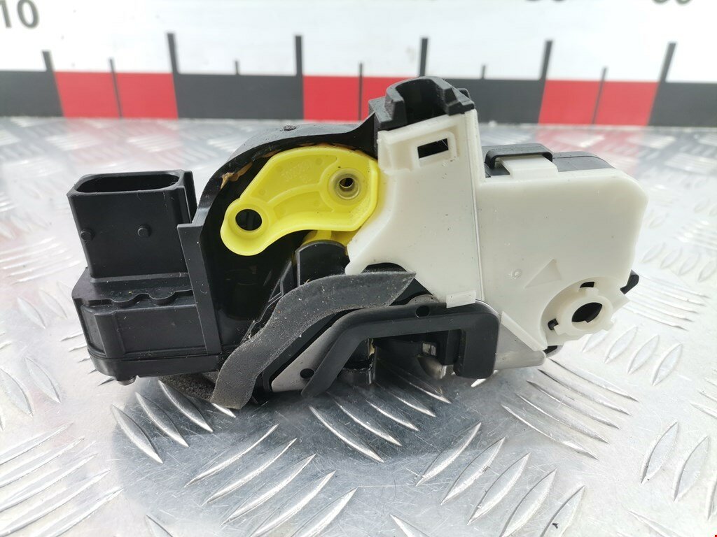 Замок двери передней левой Chevrolet Orlando 13579498 арт. 1671204