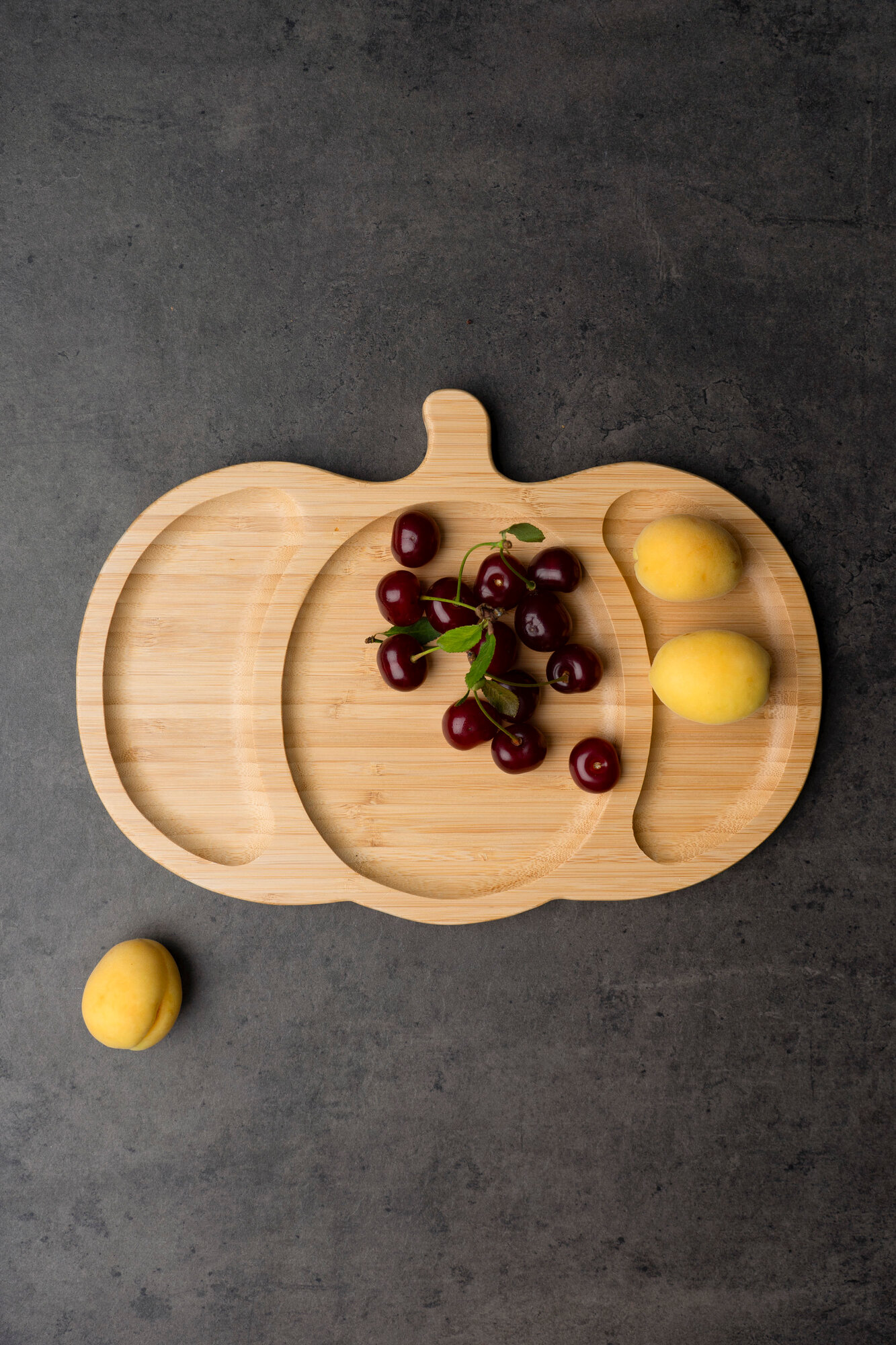 Блюдо сервировочное TAVOLONE "Uruma" 31.8х23см, бамбук