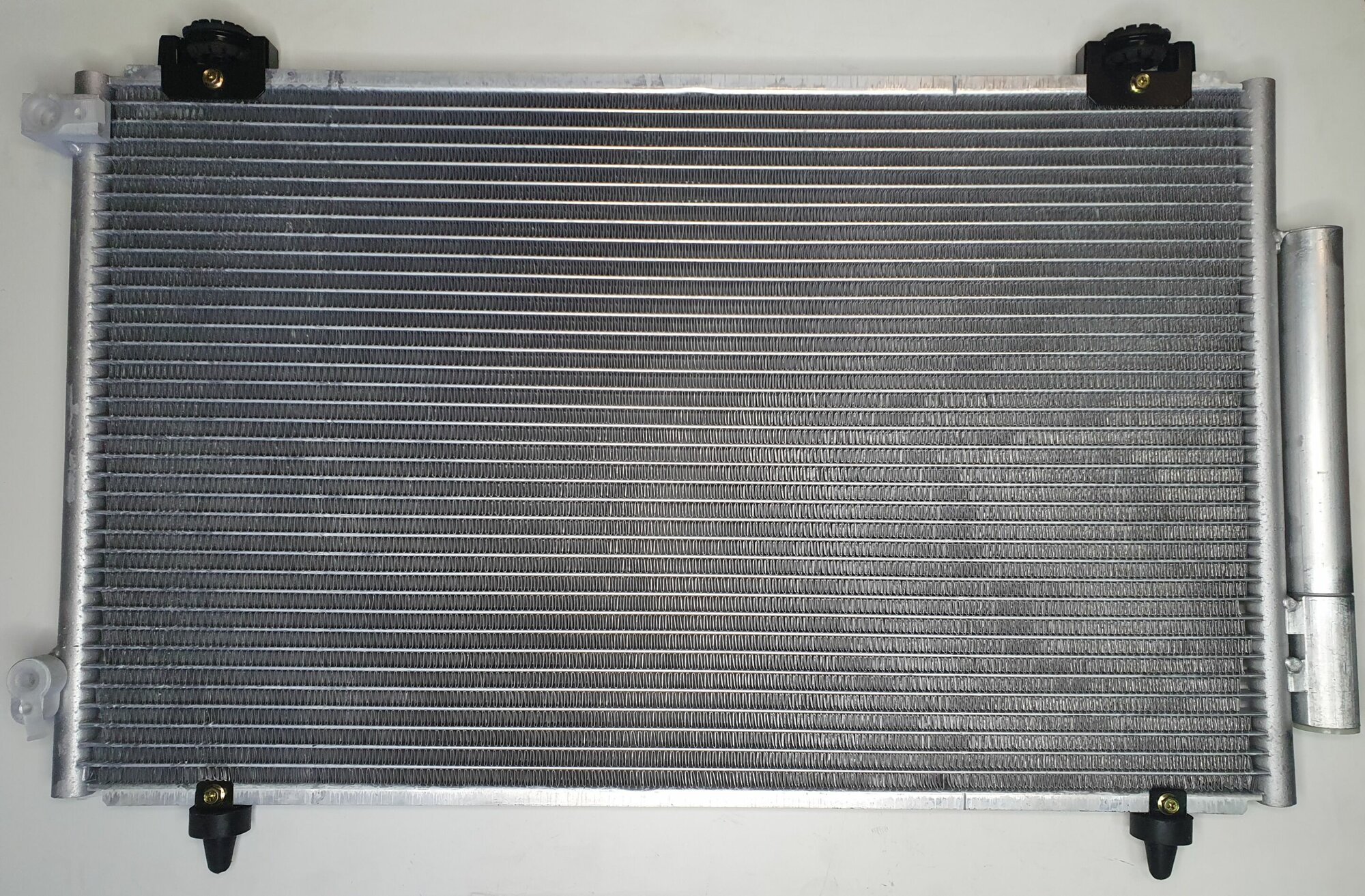 Радиатор кондиционера Lifan Celliya [1.5 16V 5MT седан] A8105100