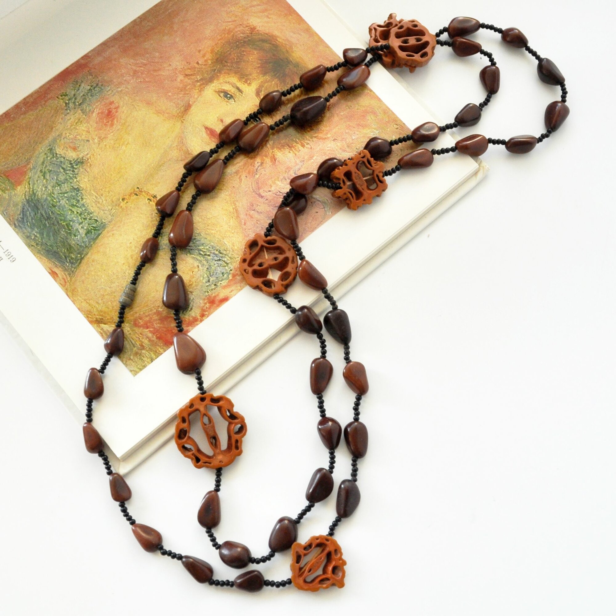 Винтажные бусы/ожерелье "Тёплые воспоминания". Бисер, пластик, натуральный камень. США, 1980-1990 годы.