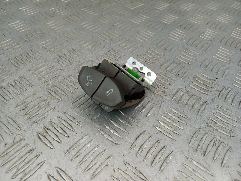 Б/У Кнопки на руль Honda Elysion / Хонда Элизион 2.4 K24A 160Л.С. 2005