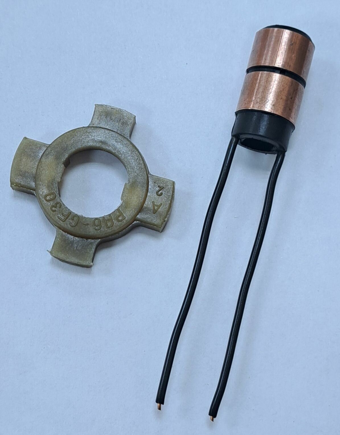 7/9Х15.2Х28,5 Коллектор (токосъемные кольца) генератора применим к TOYOTA Carina Camry, RAV4, Celica SUZUKI Ignis SUZUKI, HONDA Accord, ВАЗ