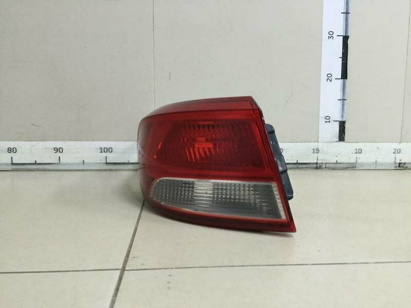Фонарь задний наружный левый Kia Rio 4 FB 2017 кат.номер: 92401H0000