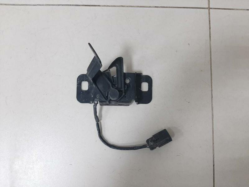 Замок капота Chevrolet Aveo T300 2011 кат.номер: 95463825