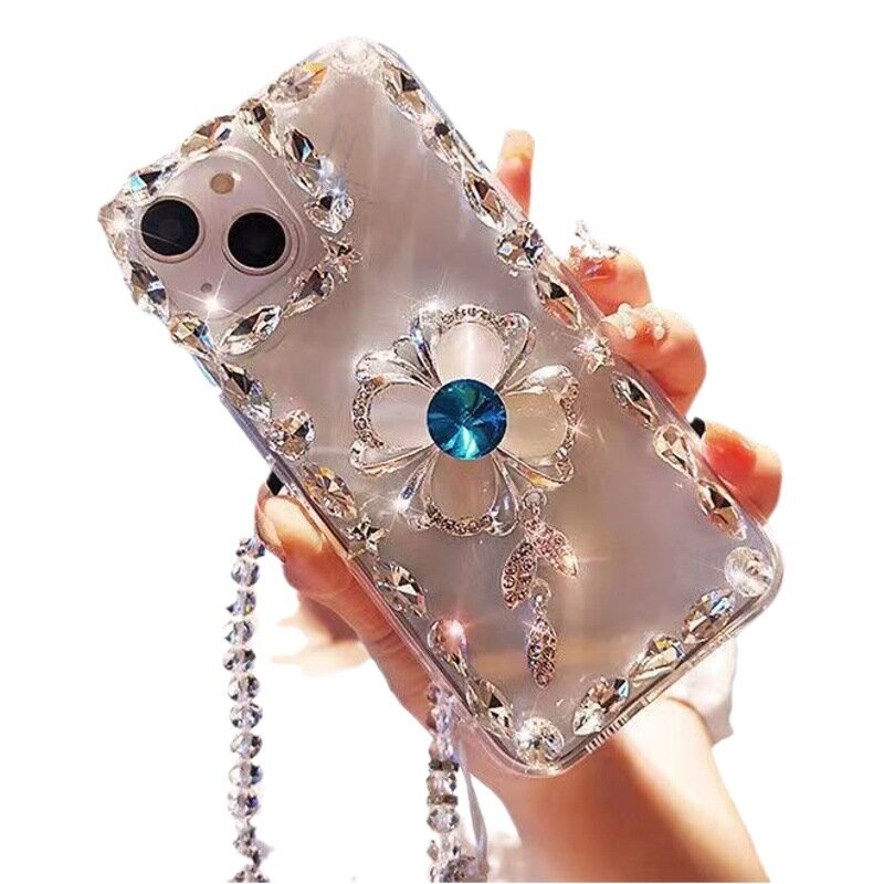 Чехол Colorful Roses "Четырехлистный клевер" для iPhone 15, прозрачный, с акрилом и стразами